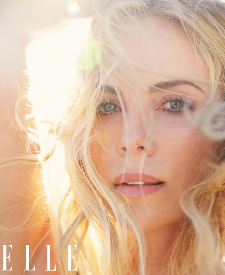 Top 10 Most Glamorous Sexy Hollywood Actresses All Time Wonder List