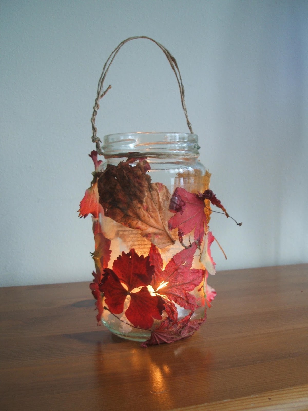 Me, You and Magoo: Children's Craft Project: Autumn Leaves Jar Lantern