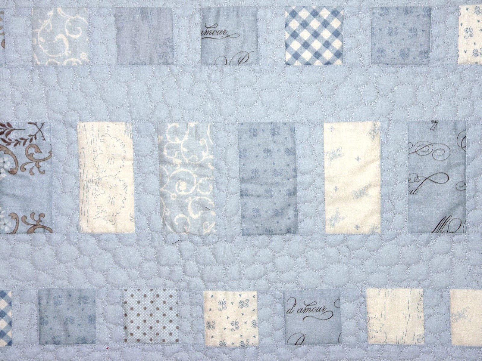 Quilts SB: Q104 – Blue Chambray – Quilt and Wall Hanging