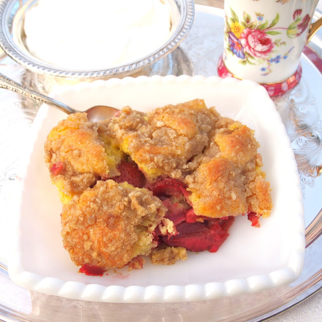 The Alchemist: Strawberry Crumb Cake