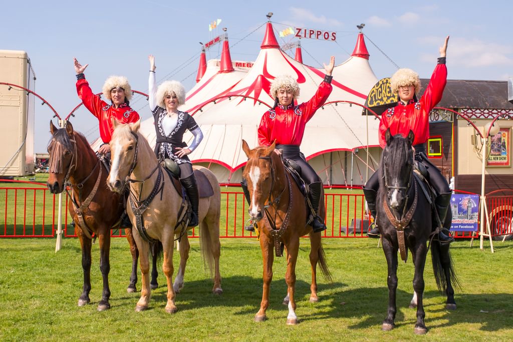 Circus Mania: March 2018