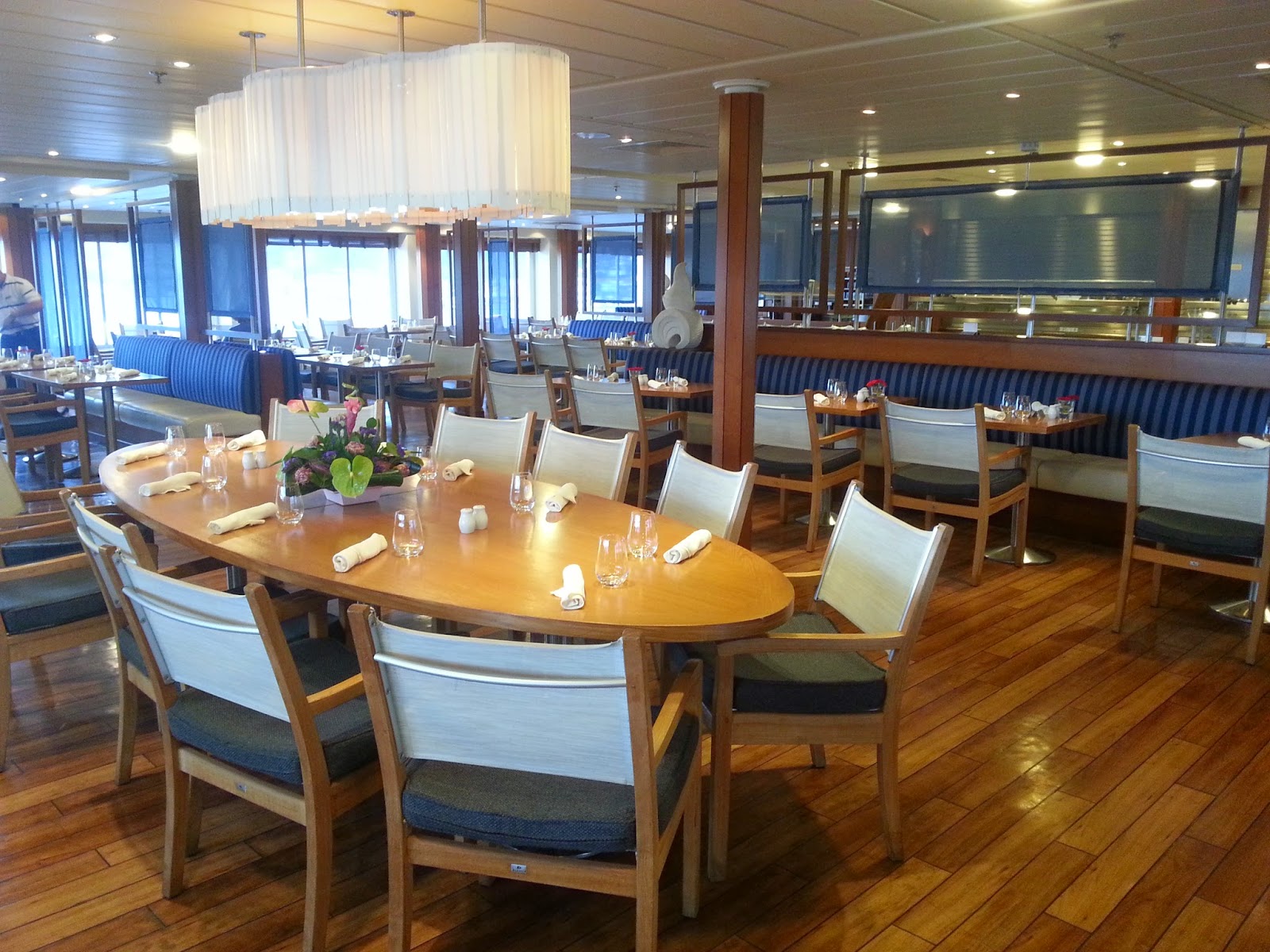 Saga Pearl II - Ship Visit and Photo Tour