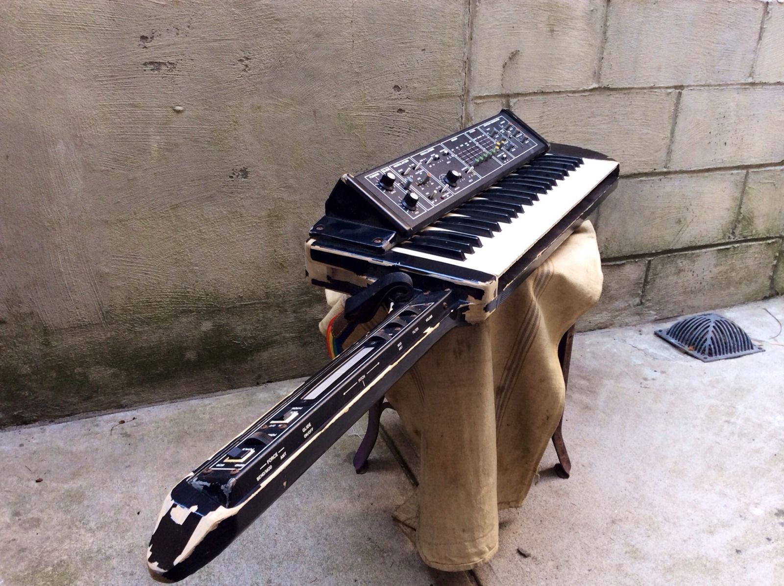 MATRIXSYNTH: Moog Liberation Keytar