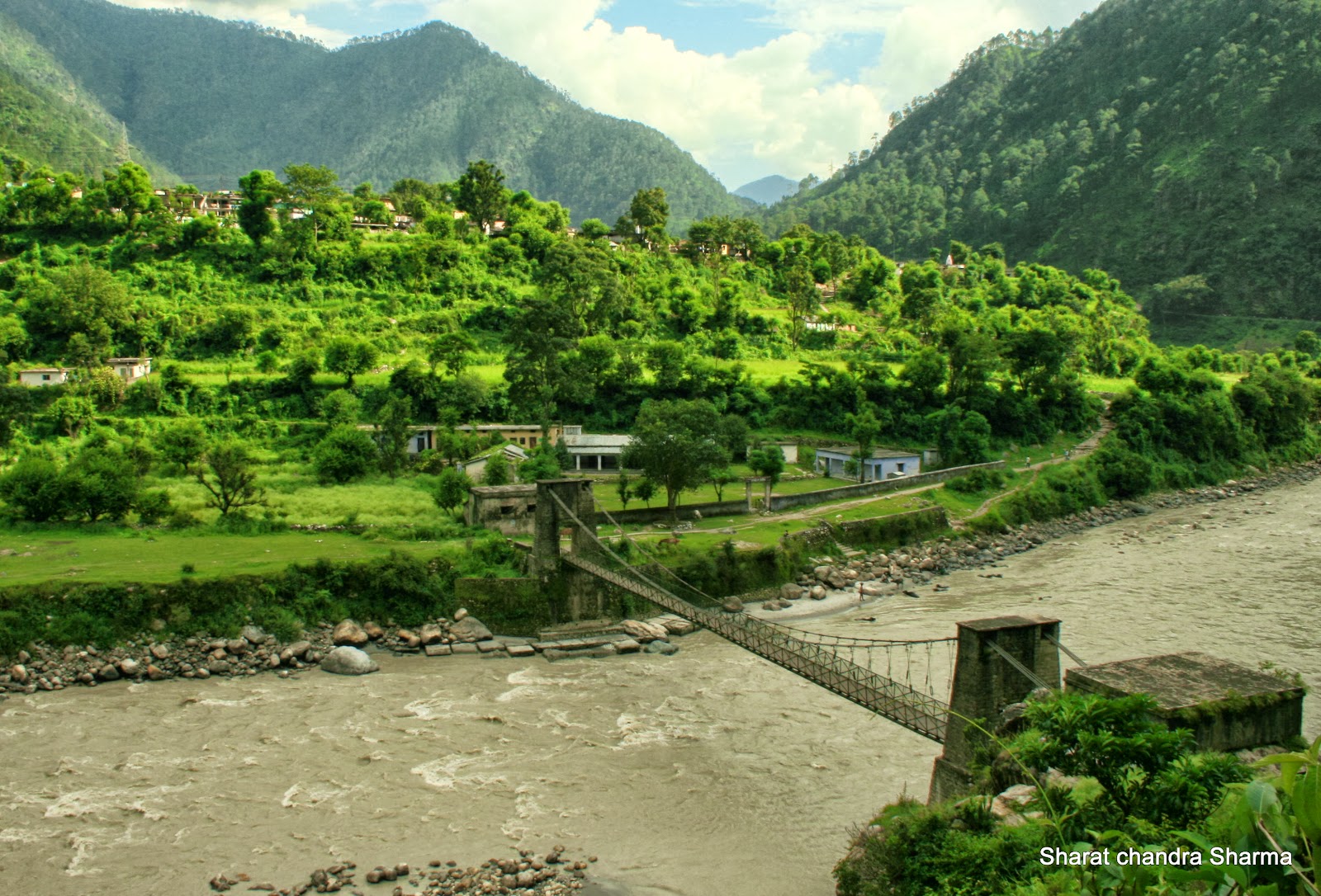 Gangotri - Gaumukh Trek: Gangotri - Gaumukh Trek