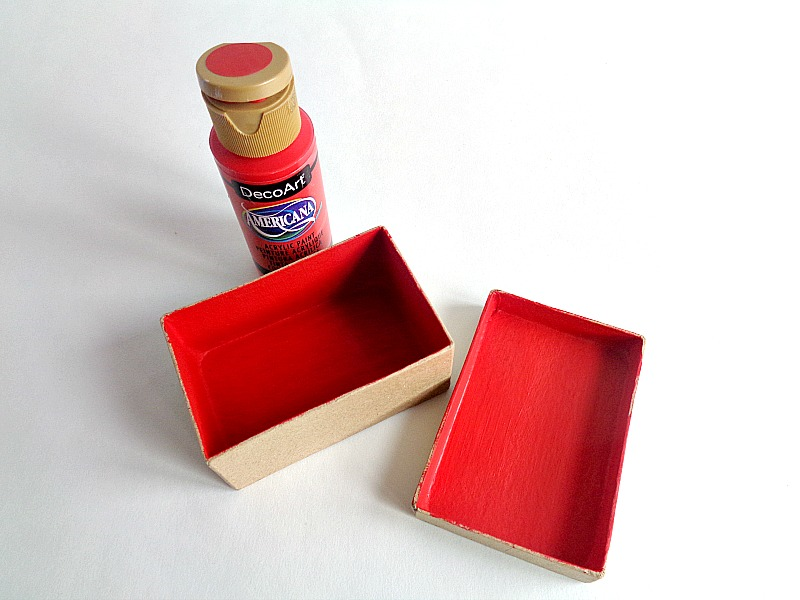 DIY: Last Minute Gift Wrapped Mini Candy Box - Running With A Glue Gun