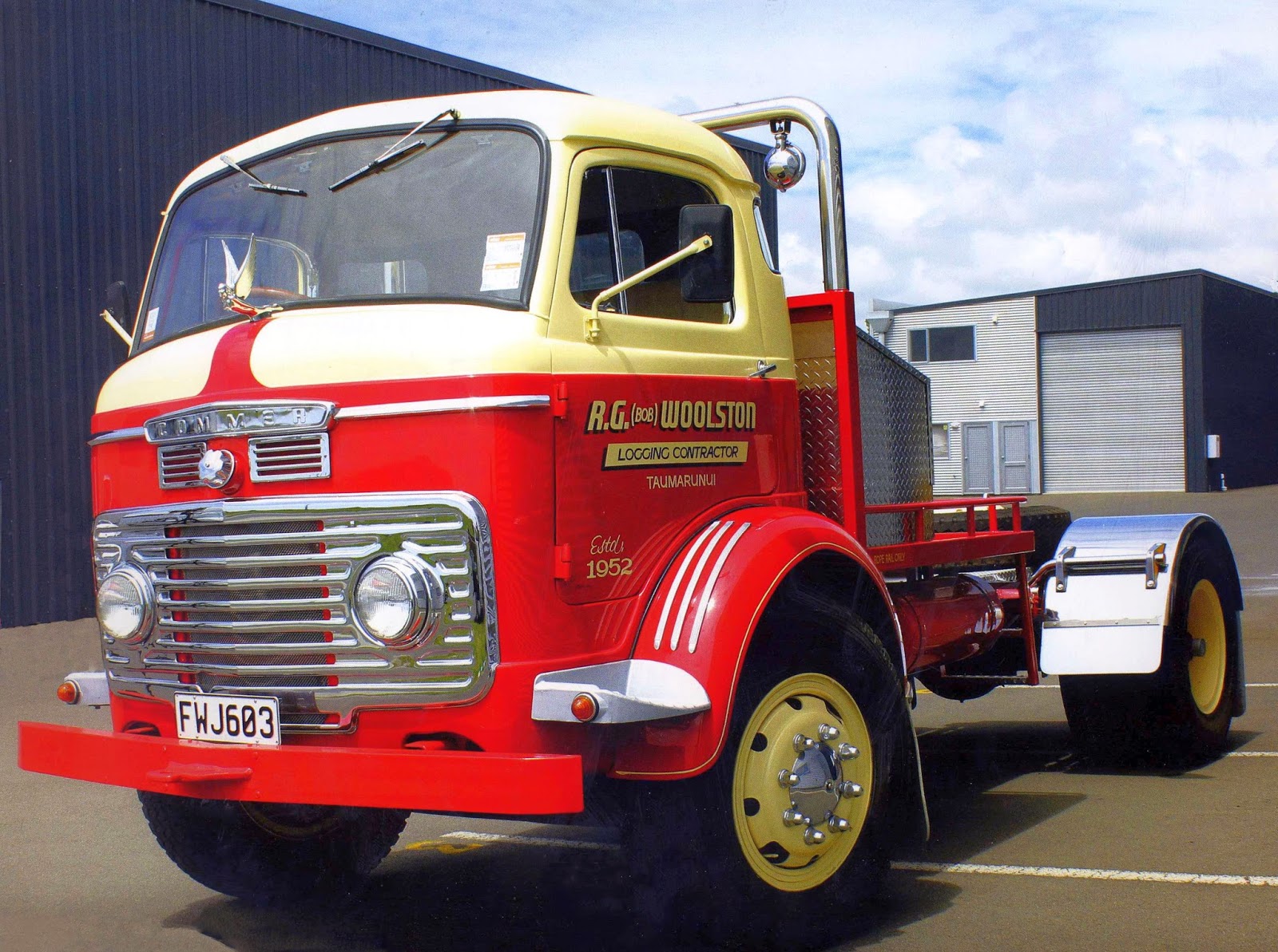 transpress nz: 1960 Commer TS3