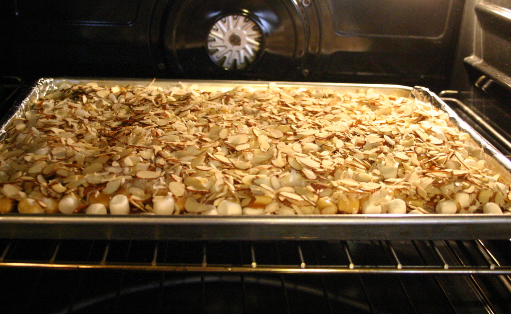 Cottage Frameworks: So Delish Caramel Heavenlies