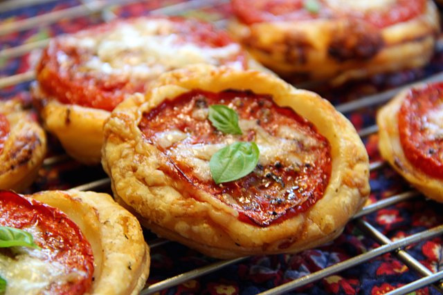 How To Cook A Wolf: Little Tomato Tartlets and a Pie...