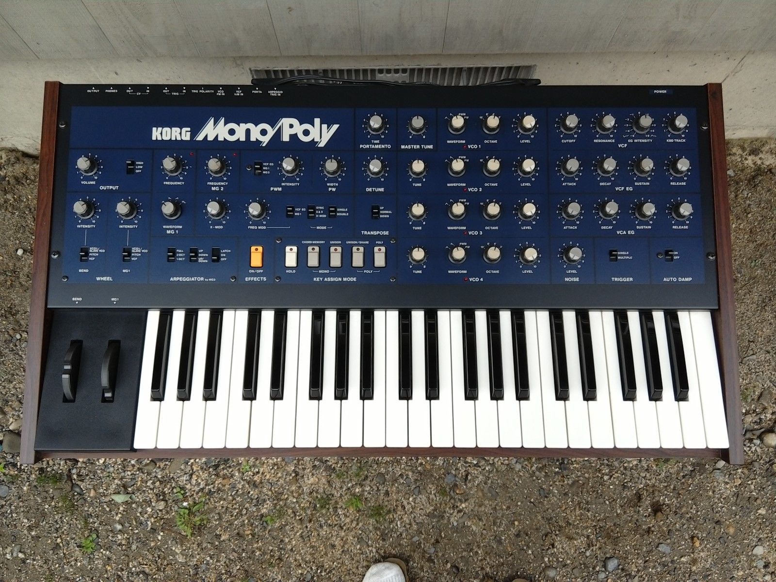 MATRIXSYNTH: KORG MONO/POLY monophonic synthesizer serviced