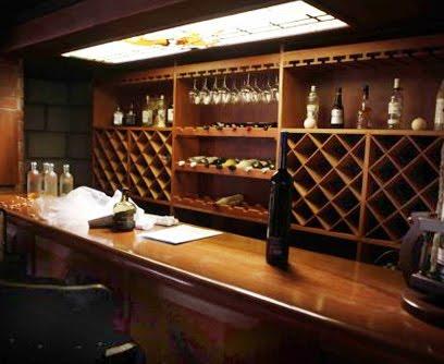 Capítulo 5: El Bar. | Aprenda a preparar bebidas y cócteles.