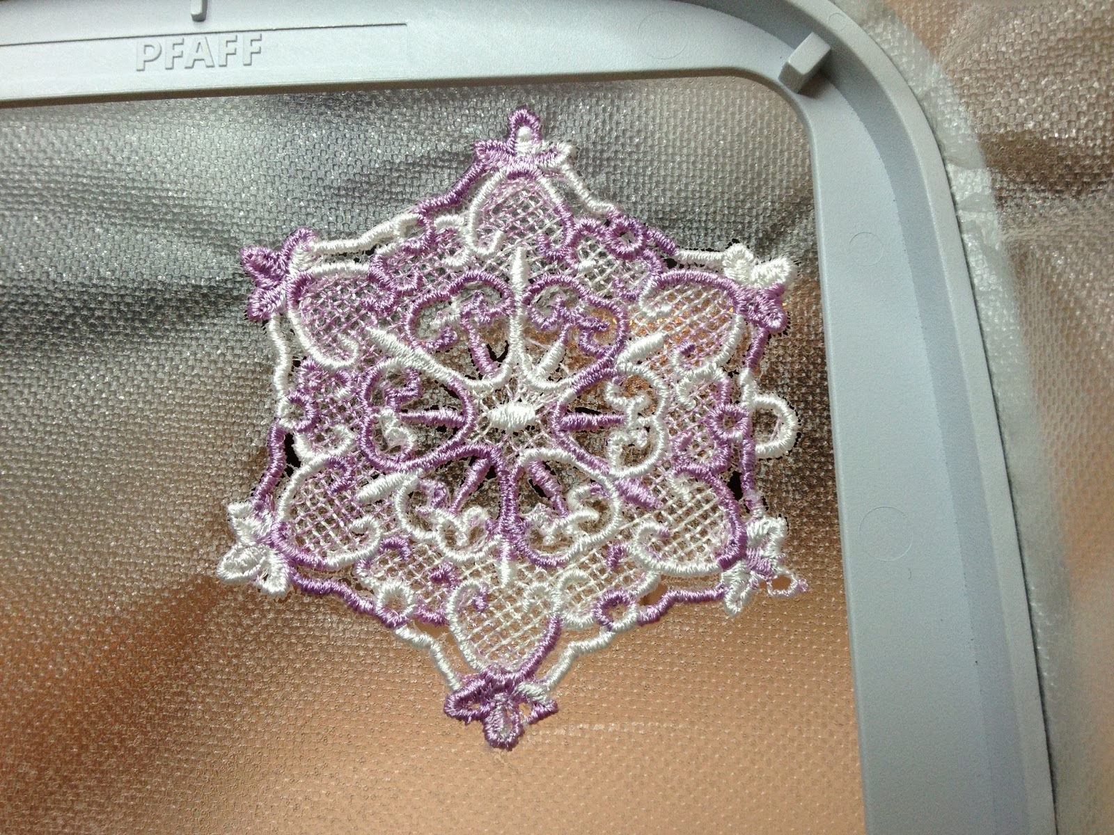 Tammy's Craft Emporium: Machine Embroidered Snowflakes - lace