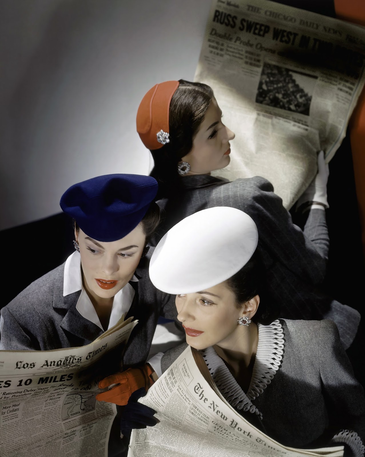 Extraordinary Fashion Photography Taken by Horst P. Horst From Between ...