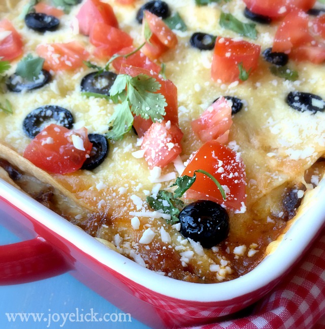 Best layered ENCHILADA CASSEROLE: Easy, delicious and budget-friendly ...