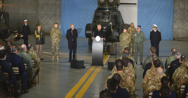 desarrollo defensa y tecnologia belica: Reforma de las FFAA: recorte de estructuras "nuevo rol ...