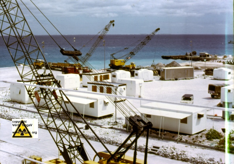 Mururoa. Fangataufa Hao. Jean-Paul Vimare.: Forages à Fangataufa