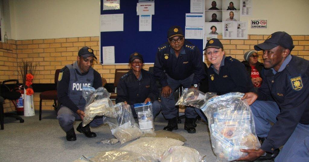 PORT ELIZABETH - POLICE MAKE MASSIVE MANDRAX DRUG BUST AMOUNTING TO R1 ...