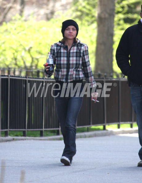 CELEBRITY LIFE-NEWS-PHOTOS: Celebrity smoking gallery