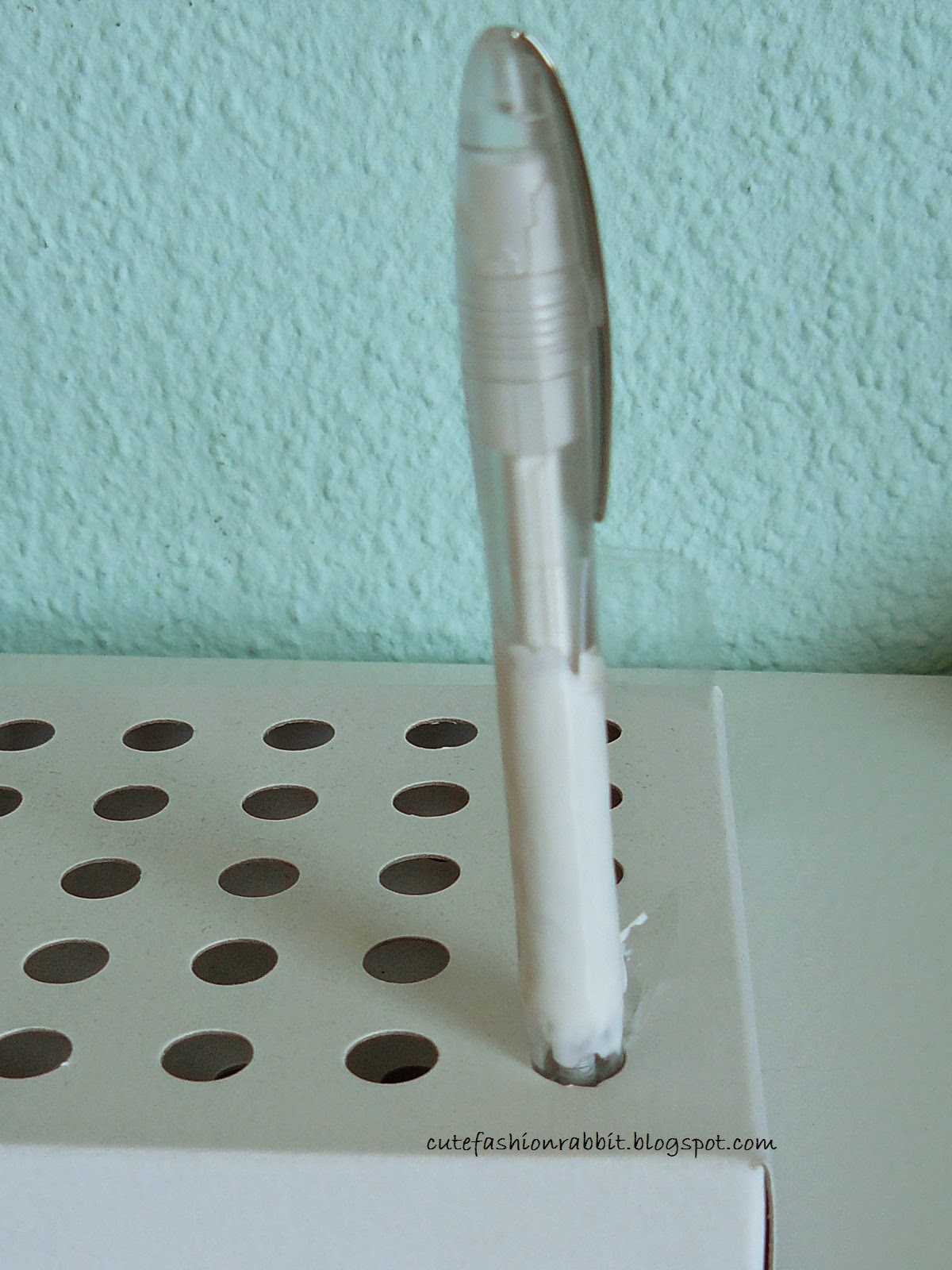 The Brinzess: DIY Colour Block Pens