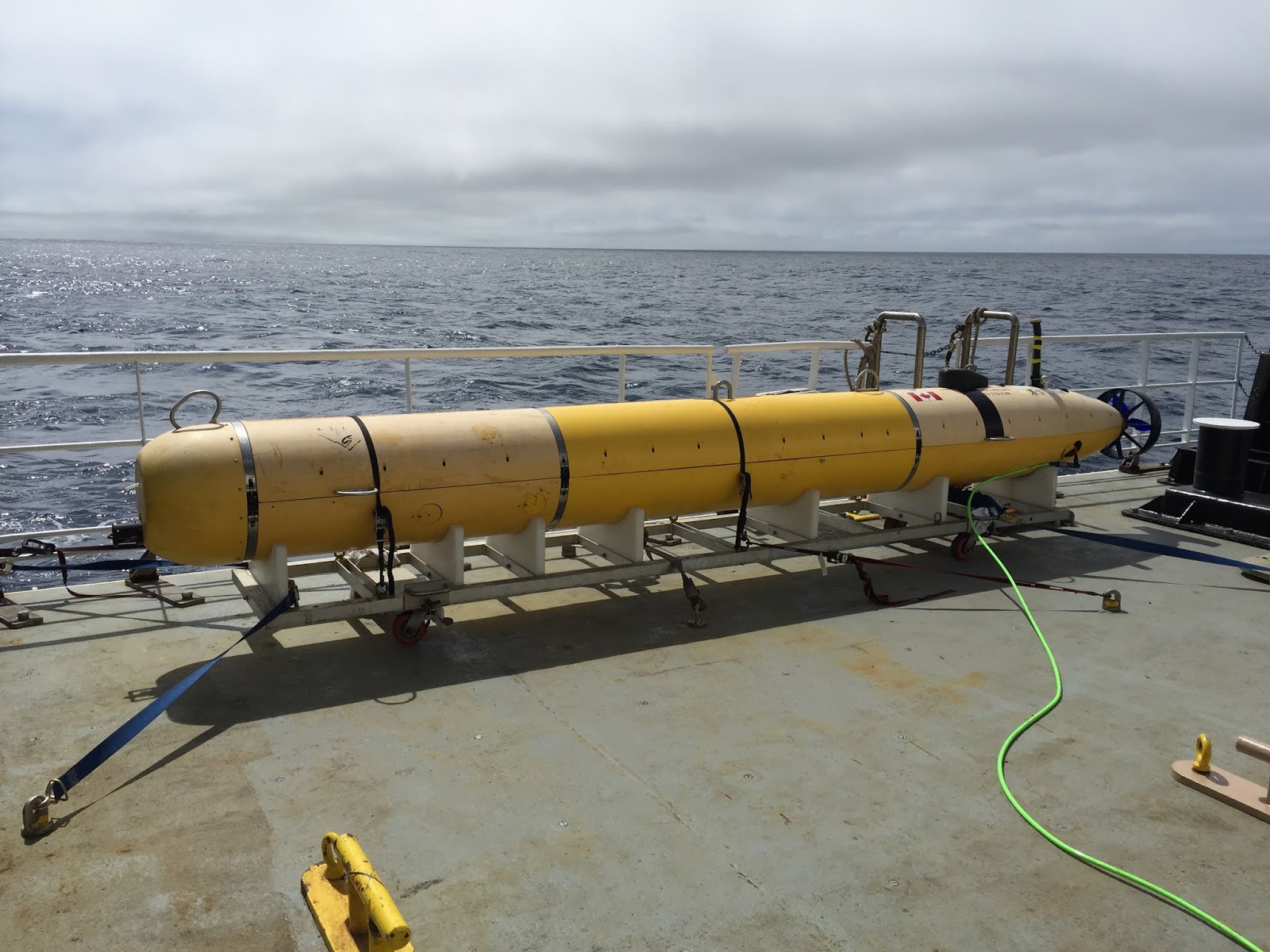 Axial Seamount Expedition 2018: It's an AUV! Not a Torpedo.