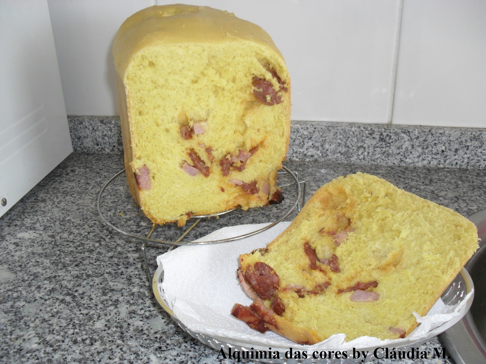 Alquimia das Cores: Folar transmontano na máquina de fazer pão / Meat ...