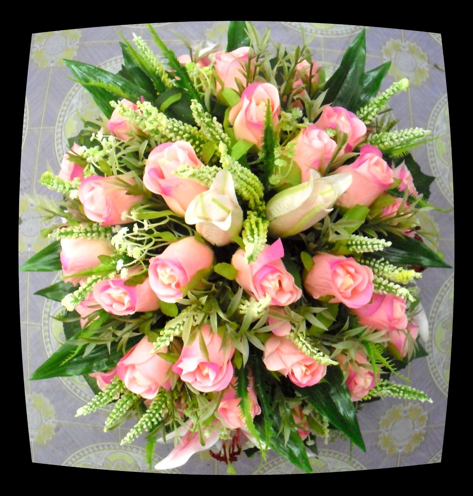 KEDAI BUNGA NORA FLORA: Gubahan bunga yang berbentuk bulat