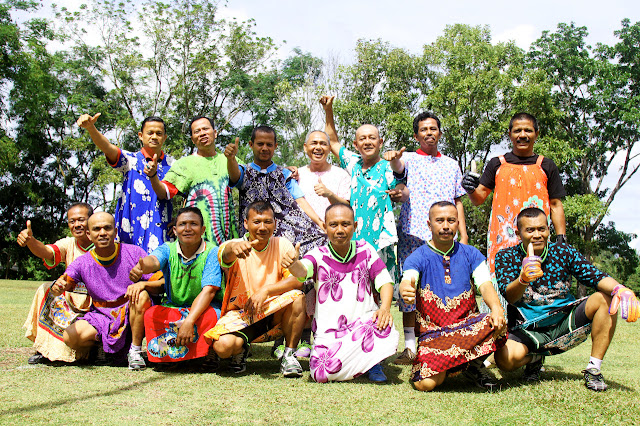 Di Tanah Datar Pria Juga Suka Pakai Daster