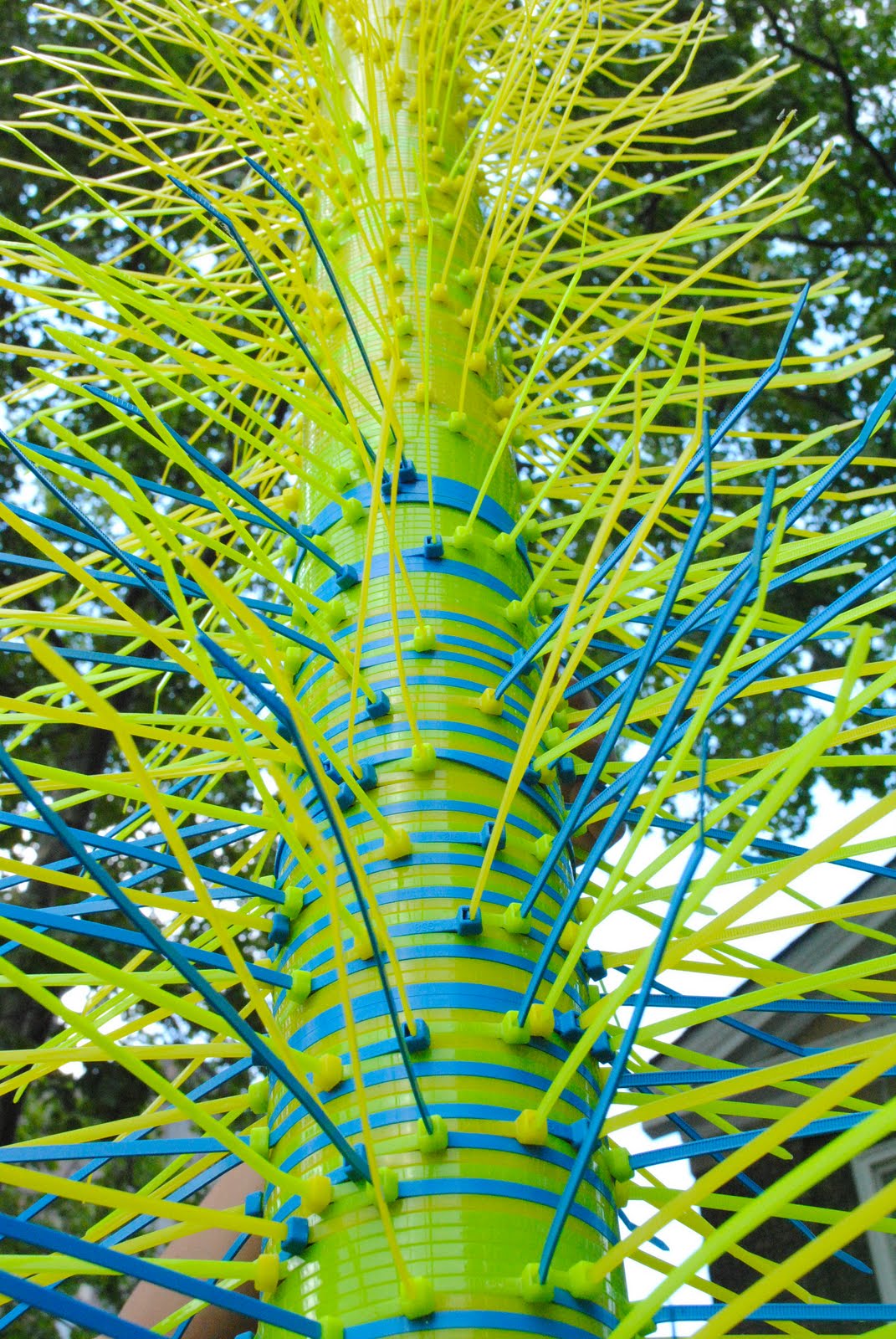 From A to Zeny: Neon Zip Tie Lamp Posts