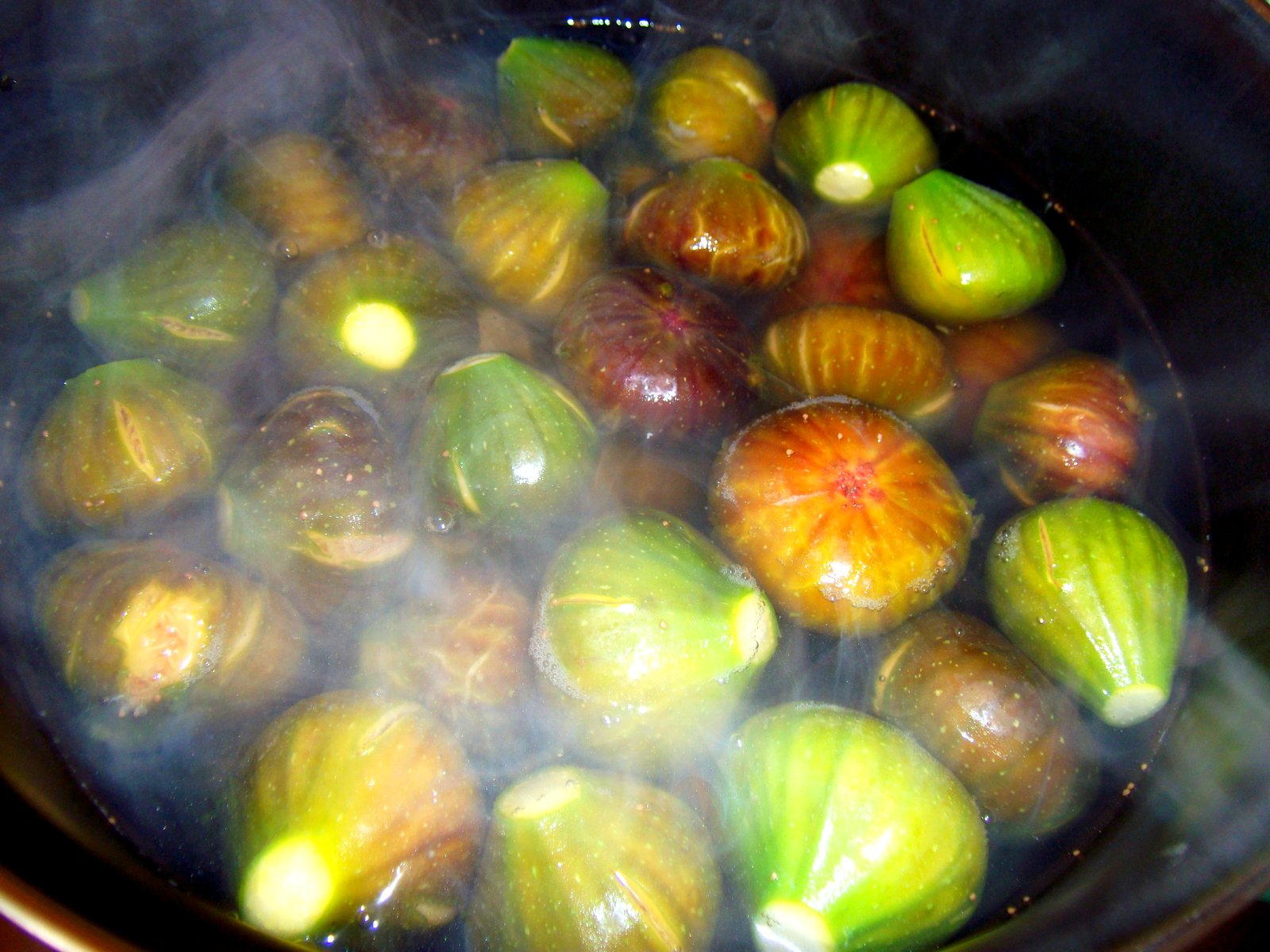 Magnon's Meanderings: Bottled Figs.