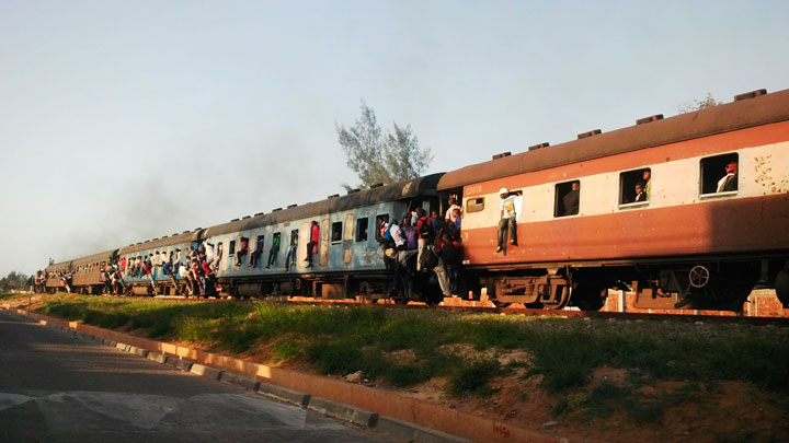 MOÇAMBIQUE: Moçambique: Viajar de comboio entre Maputo e Manhiça é ...
