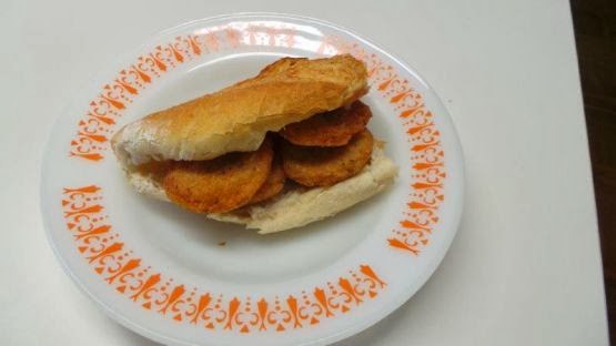 MOÇAMBIQUE: Pão com badjia