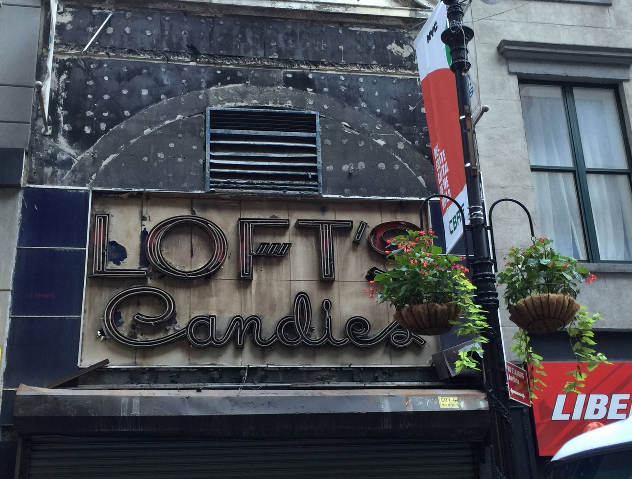 Jeremiah's Vanishing New York: Loft's Candies