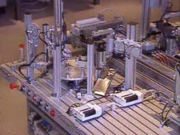 การทำงานของเครื่องจักรอัตโนมัติFMS-200 Flexible ที่สำหรับใช้ในระบบ ...