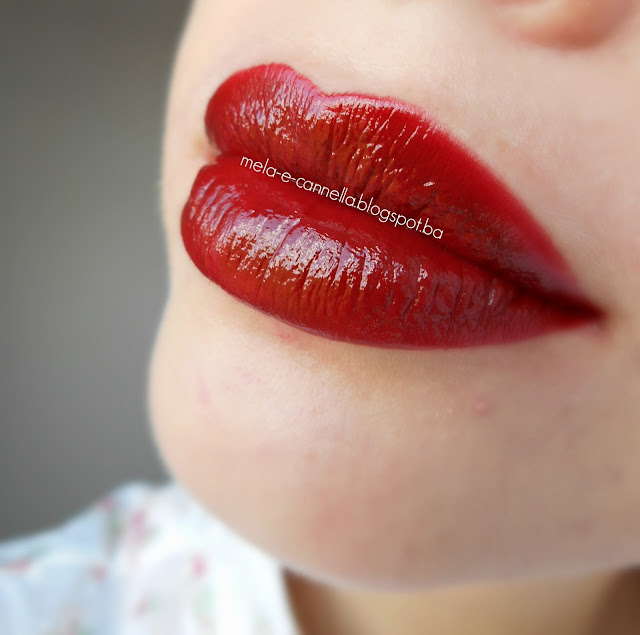 mela-e-cannella: Avon - True Colour Perfect Reds Lipstick - Perfect Red
