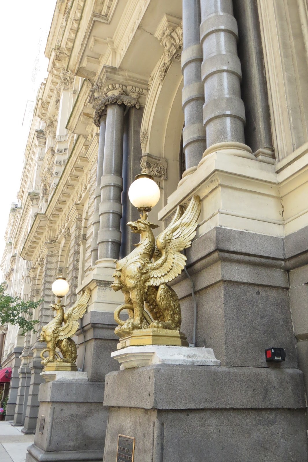 Nomadic Newfies: The Mitchell Building and the Mackie Building, Milwaukee