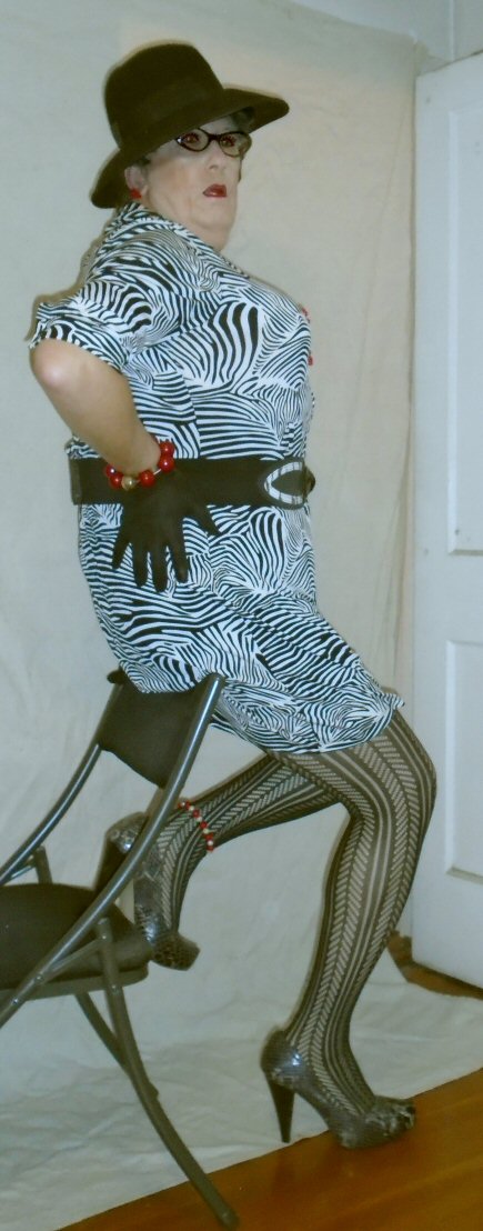 enTRANSed: October Dressing 4--Stern Mistress?