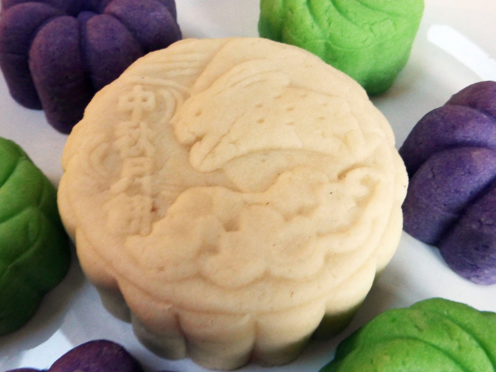 Snow Skin Mooncakes with Mung Bean Filling- Recipe