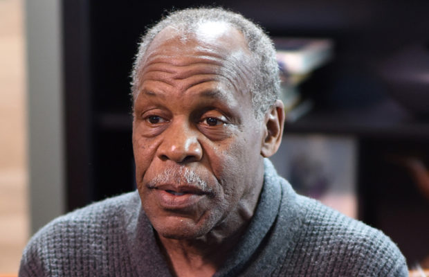 Prensa Rebelde GR: Ο γνωστός ηθοποιός Danny Clover στο πλευρό του λαού ...