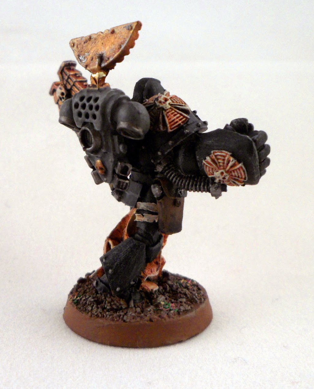 WeeMen: Relictors Chaplain with Powerfist