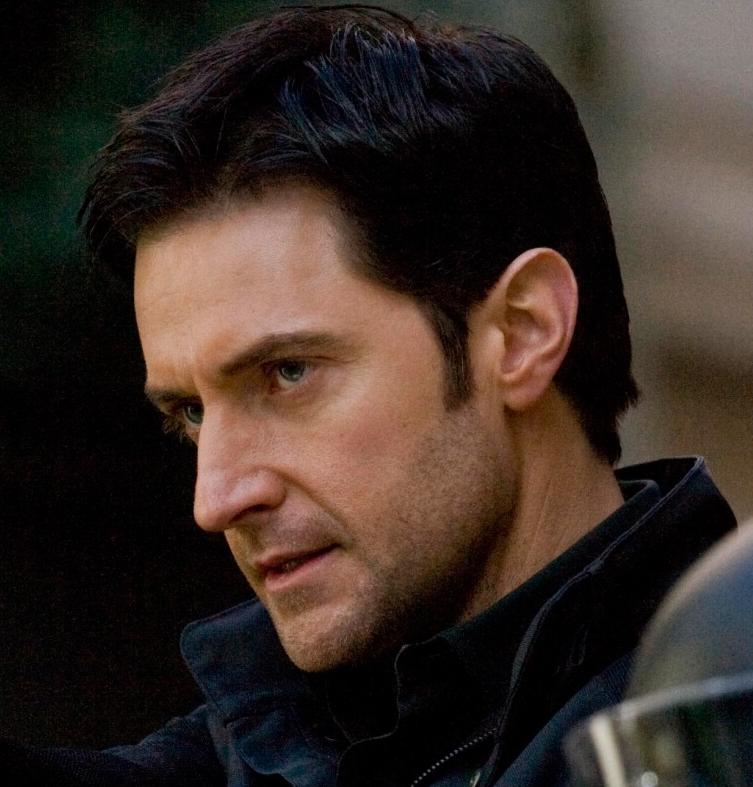 Jonia's cut: Richard Armitage - Some bigger promo photos of Lucas Spooks S9