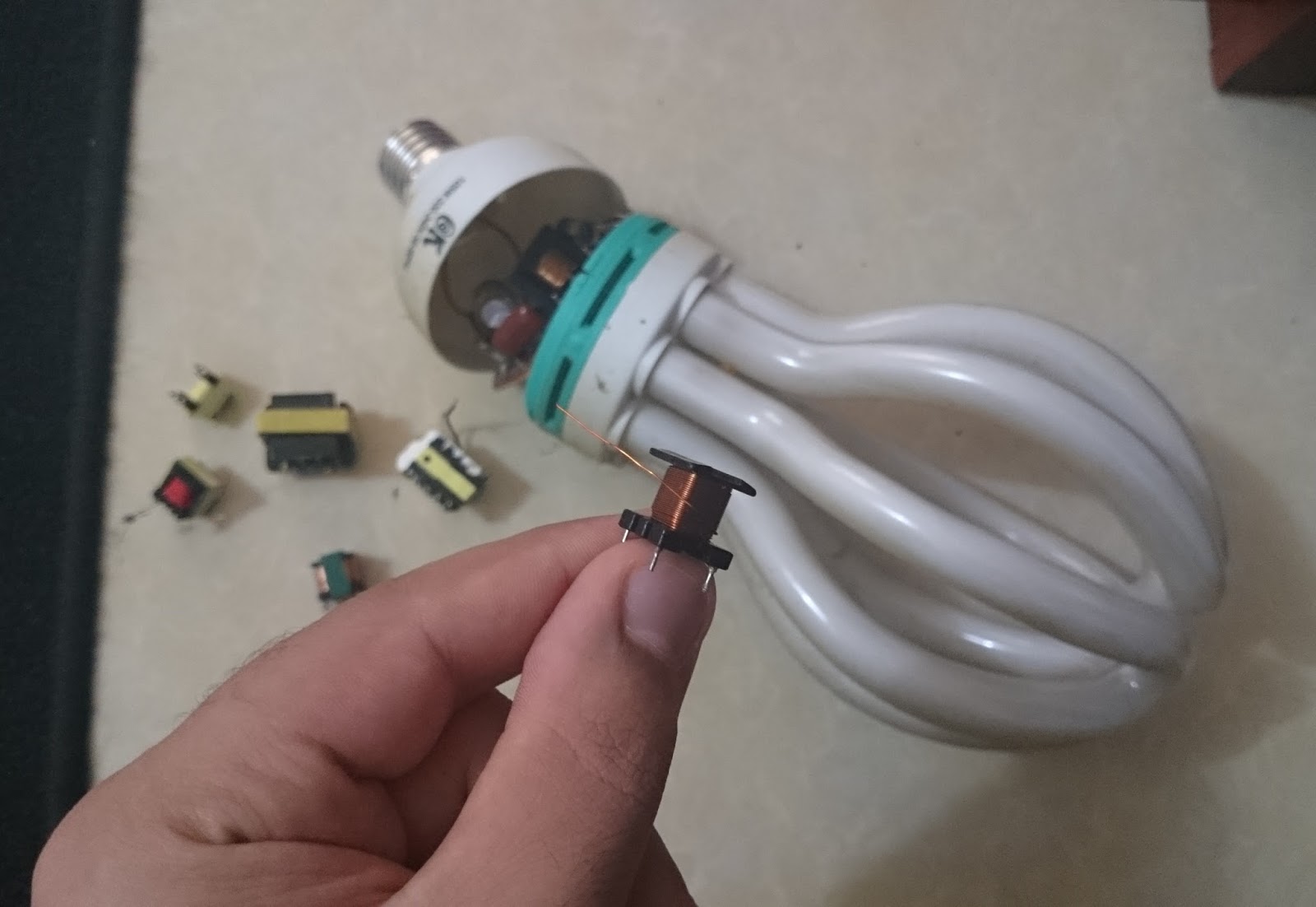 Wireless power transmission using Arduino UNO ~ Simple Projects