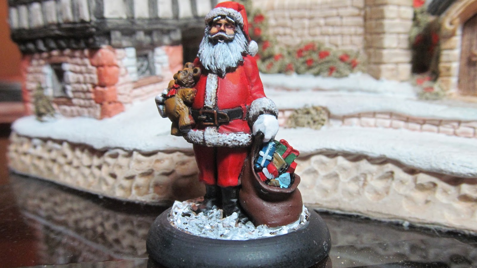 Toy Soldiers and Dining Room Battles: Reaper Miniatures' Santa Claus