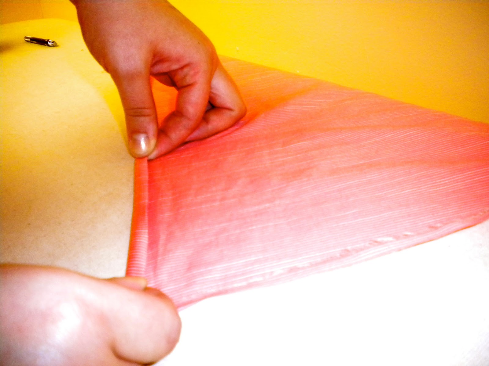 The Curvy Elle: DIY: Jaunty Summer Scarf