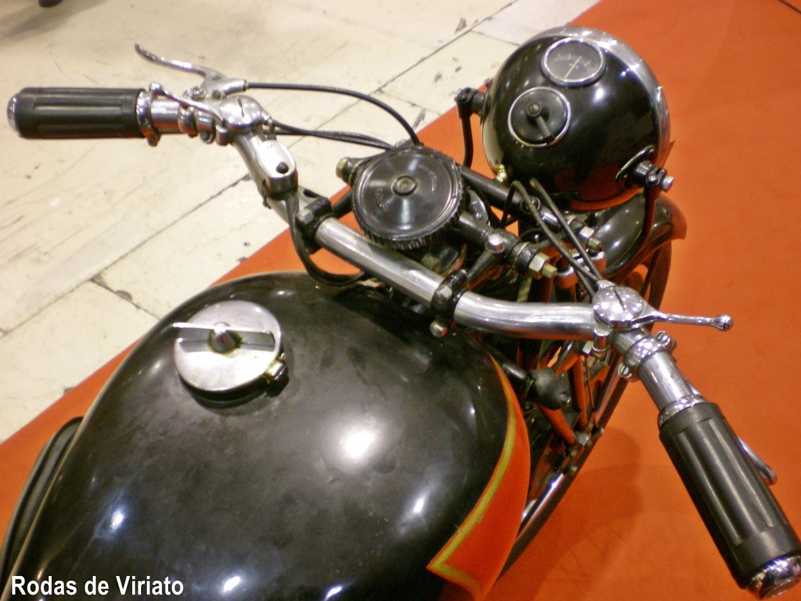 Moto SMC Sport com JAP 500 cc - 12.º Motorclássico / 2016 (3/3)