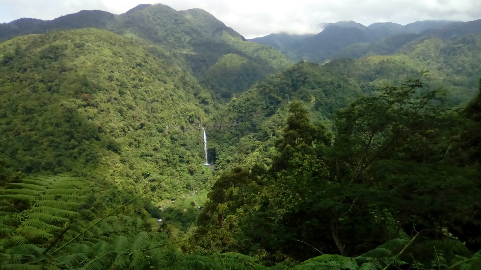 Malatan-og Falls: Don Salvador Benedicto's Cigarette Falls