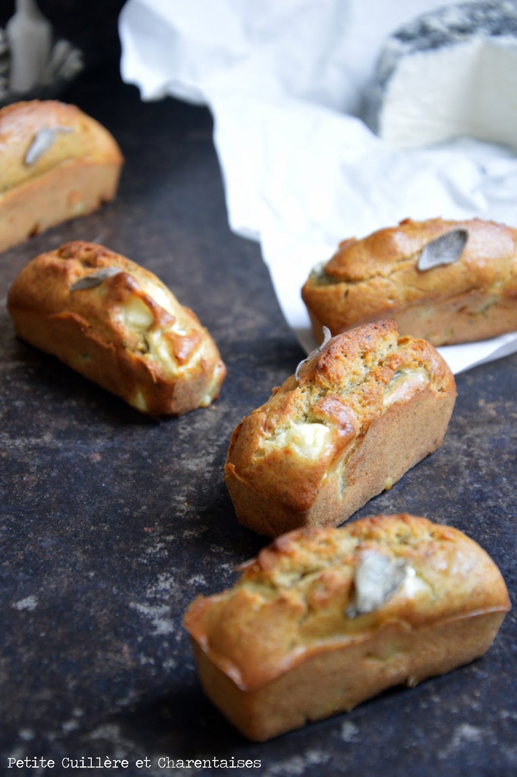 Petite Cuillère et Charentaises: Cakes apéritifs au Chèvre et à la Sauge