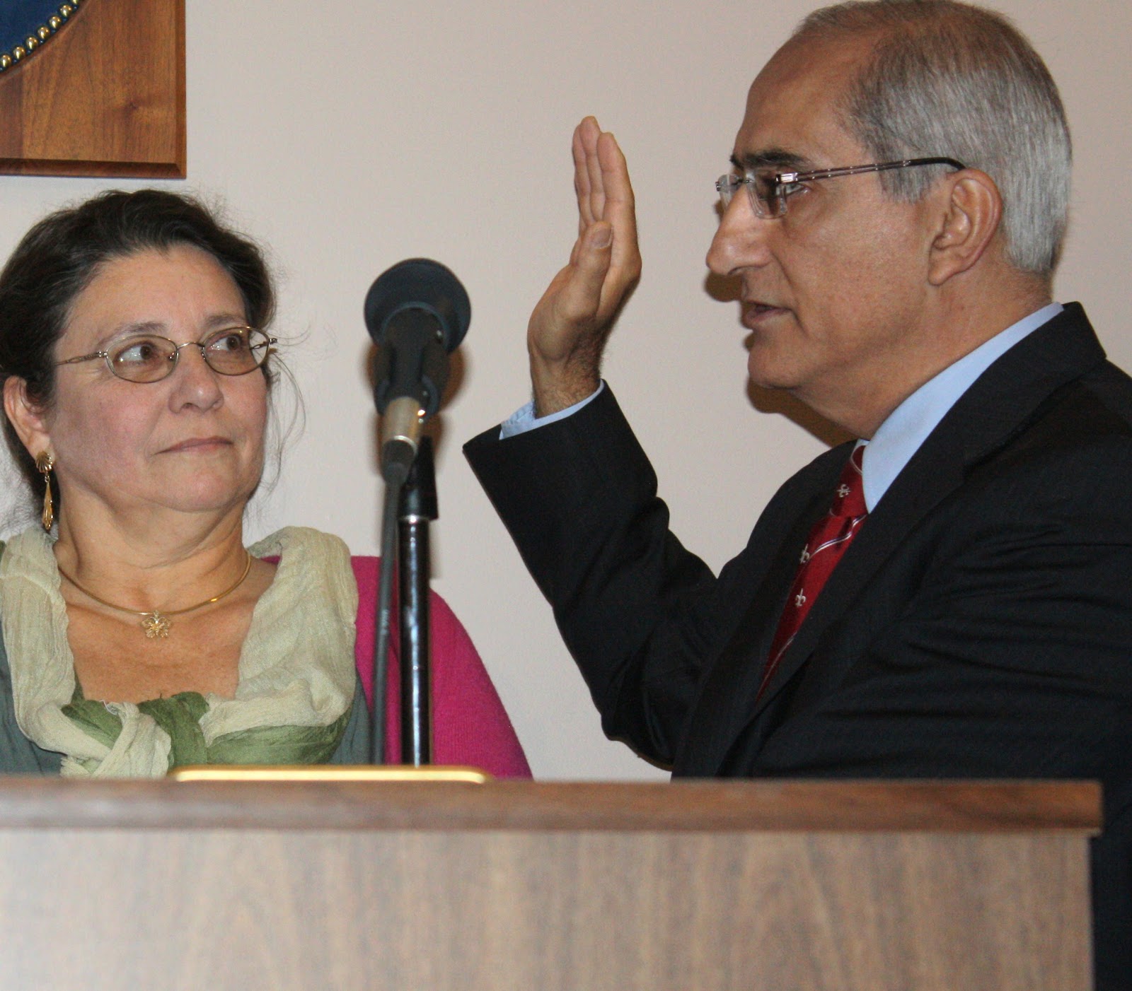 Walker Report - Shedding Light on Bexar County: Swearing in ceremony ...