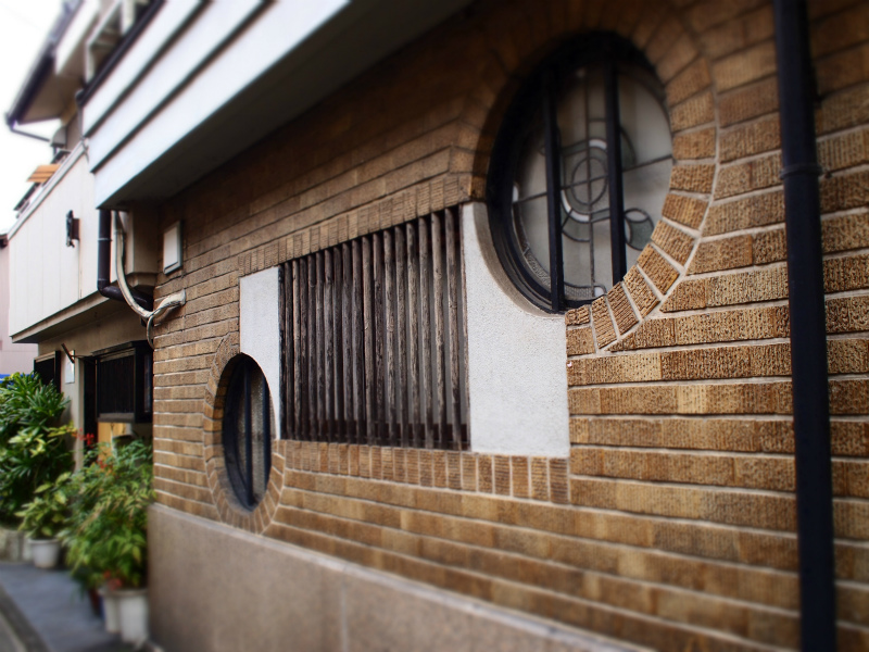 Binca Japanese Design: Retro building in Gojo rakuen, Kyoto