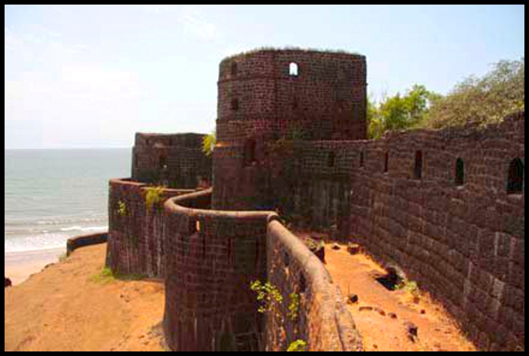 Suvarnadurg Fort
