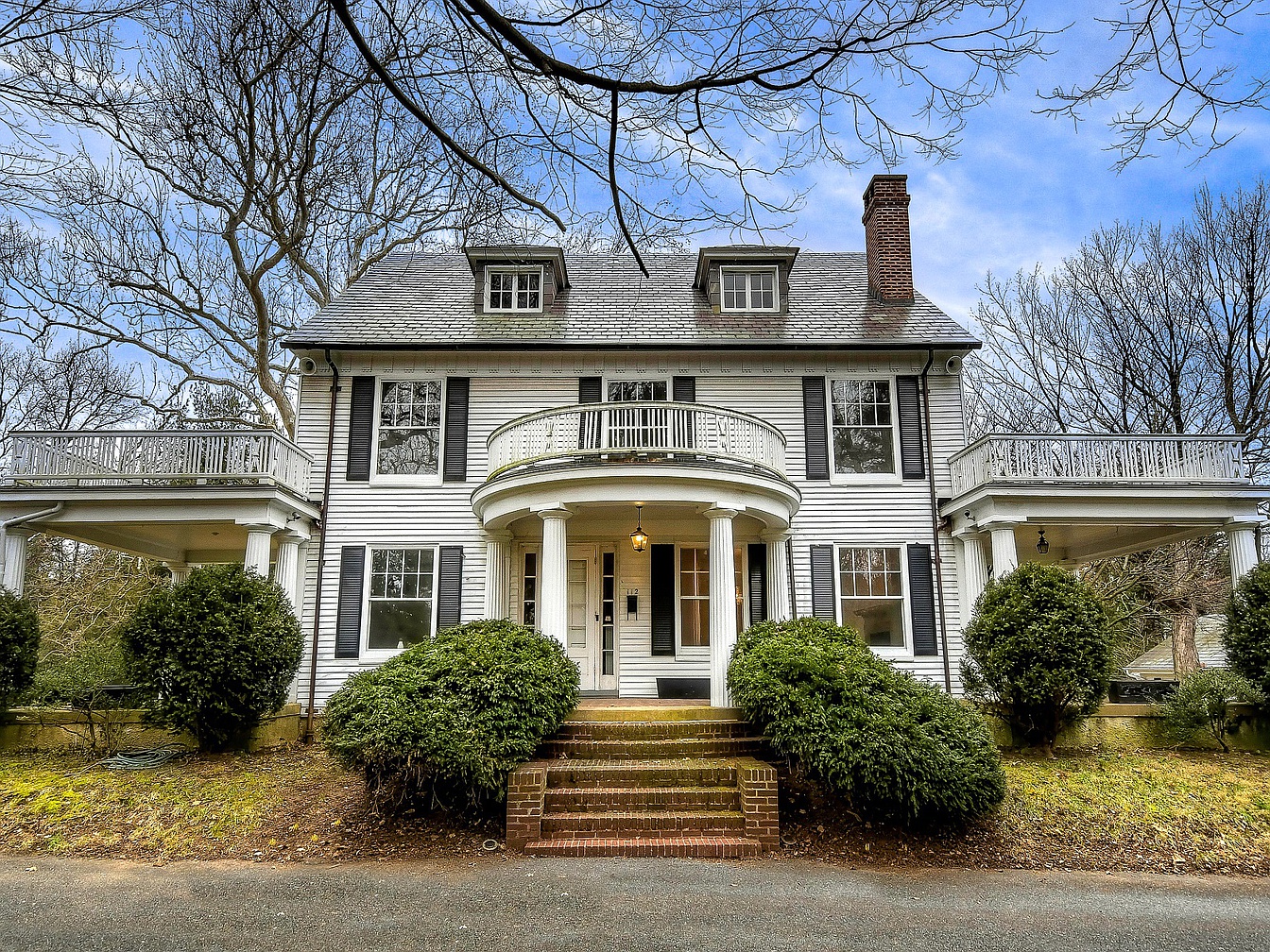 Sweet House Dreams: 1885 Colonial in Baltimore, Maryland