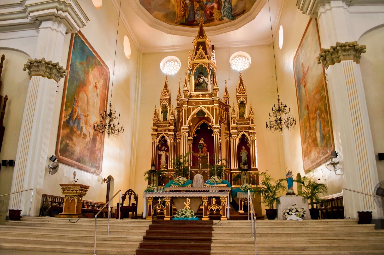 walking distance & et cetera -: Molo Church-Molo District of Iloilo City